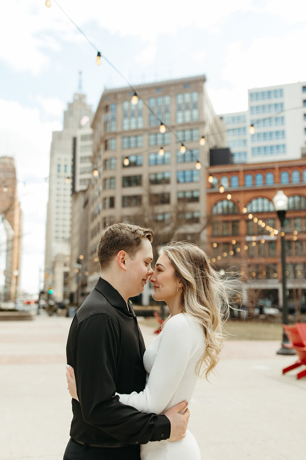 Editorial Downtown Detroit Engagement Photos - marissadillonphotography.com